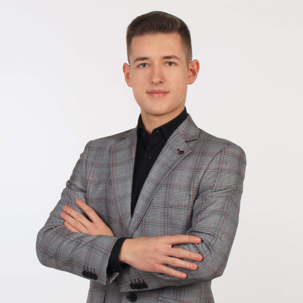 Damian Olczak Muvon
